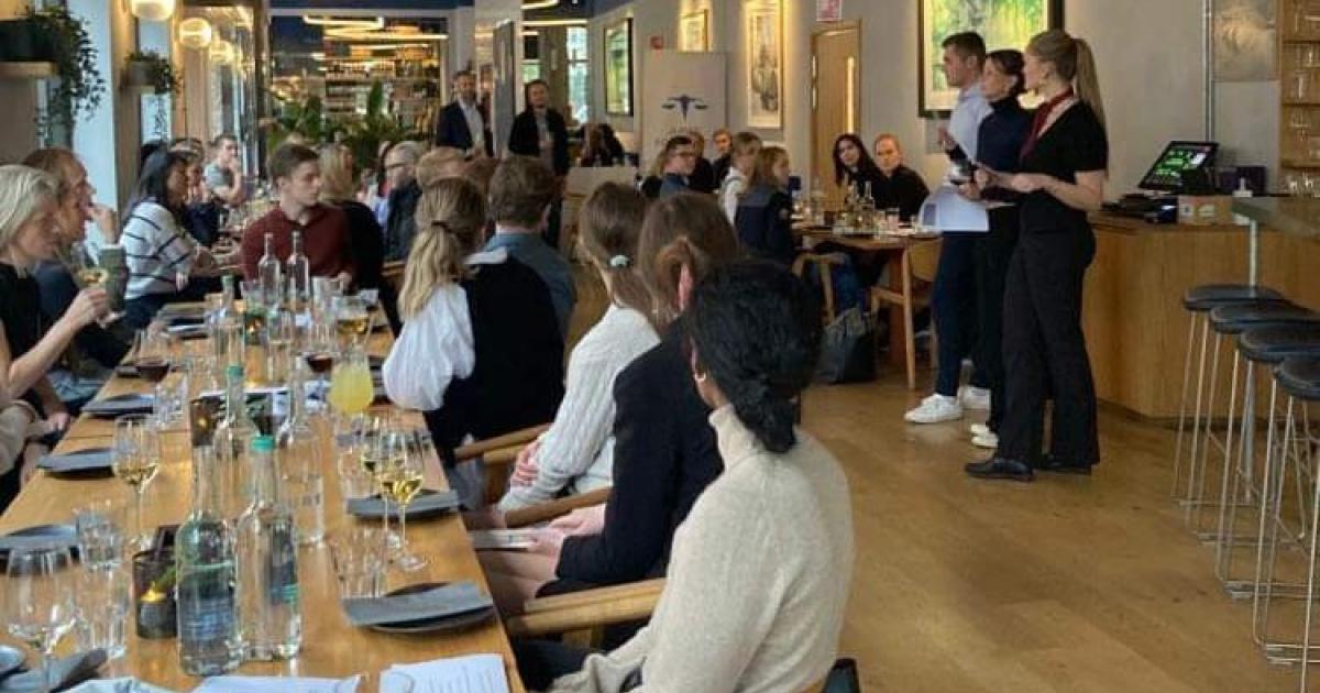 Arrangerte "speed dating" for studenter og juristarbeidsplasser