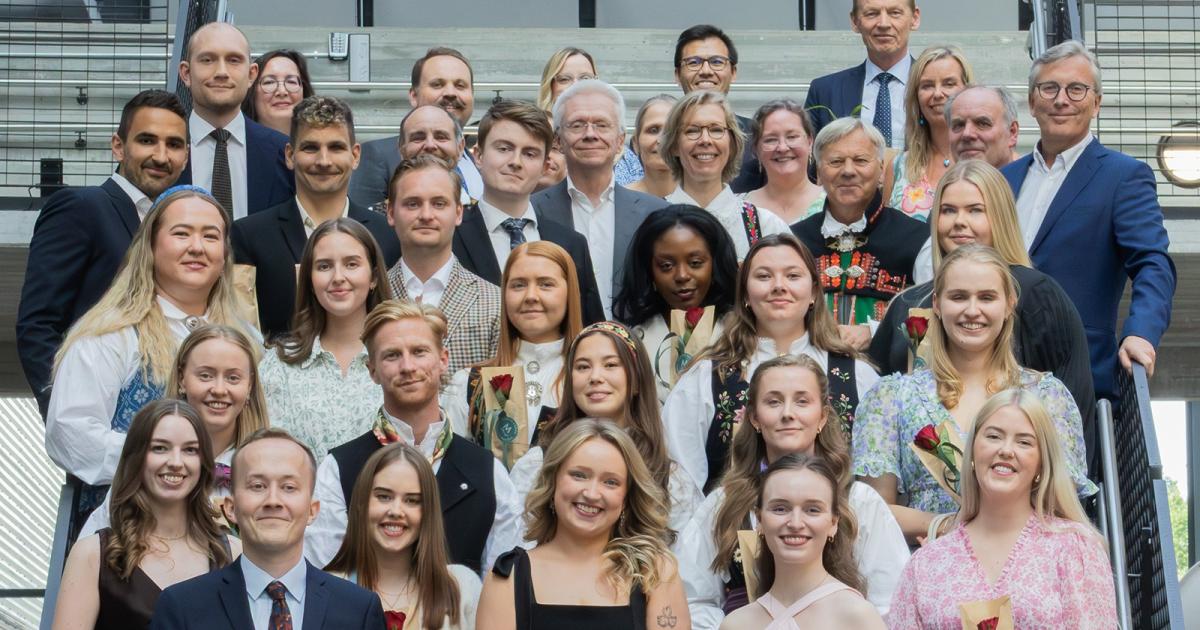 Det første kullet jurister fra UiA